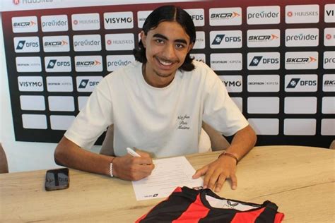 Fc Twente Haalt Broertje Salah Eddine Een Speciaal Twentefansnl