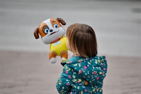 무료 사진 아이 크리스마스 장식 빨 대 소녀 재미 귀여운 실내 세로 행복