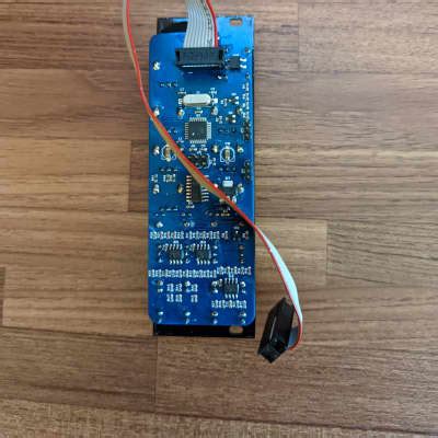 UGrids Mutable Instruments Grids Clone Reverb