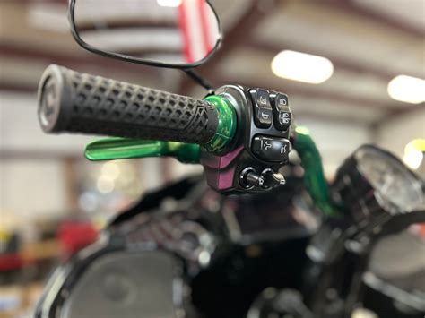 Vans V Twin Lock On™ Grip Set Scooters Performance