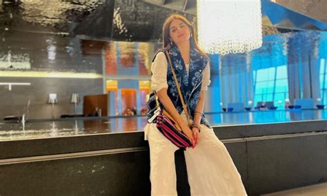 Hira Mani Funny Video Goes Viral Asian Life Style Magazine