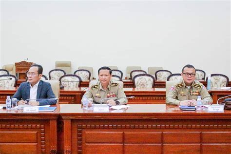 លោក សក់ សេដ្ឋា អញ្ជើញដឹកនាំកិច្ចប្រជុំក្រុមការងារចងក្រងរៀបចំសមិទ្ធផលការងាររបស់ក្រសួងមហាផ្ទៃ