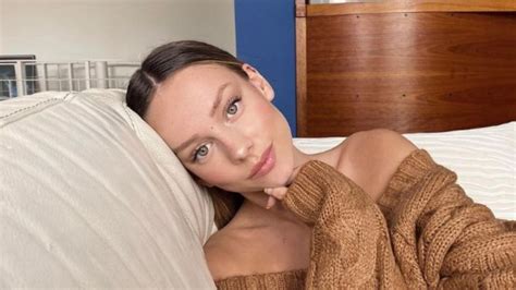 Ester Expósito En Lencería Negra Se Prepara Para Los Looks Más Finos De