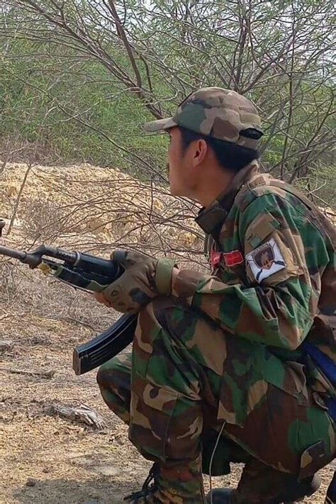 မုံရွာ ချောင်းဦးလမ်းပိုင်းတွင် စစ်ကောင်စီ တပ်သားများကို မိုင်းဆွဲ ပစ်ခတ