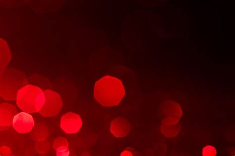 부드러운 이미지 추상 보케 레드 밝은 배경핑크 레드 적갈색 검은 색 의 밤 빛 우아함 부드러운 배경 또는 새해를위한 아트 워크 디자인 크리스마스 반짝 반짝 이는 여성