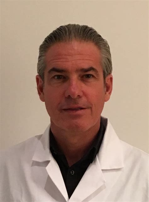 Dr Didier Coustou Dermatologue Et Vénérologue Myestheticadvisor