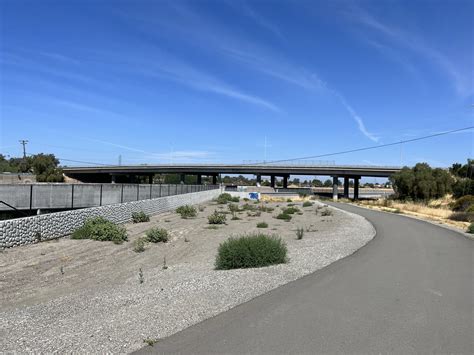 Milpitas Parks 徒步 Lei Maos Log Book