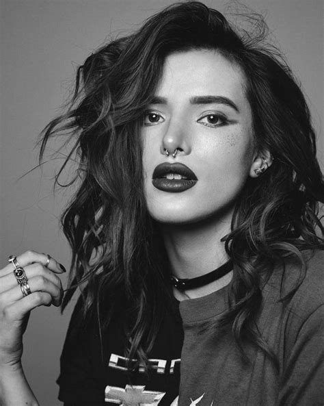 Pin By David Cantu On Bella Thorne Bella Thorne Bella Thorne Style Bella Throne