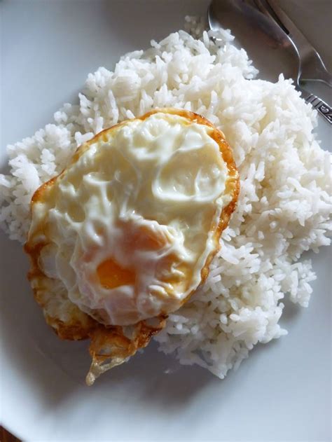 Simple Meal White Rice With Fried Egg Easy Egg Dish Fried Egg On