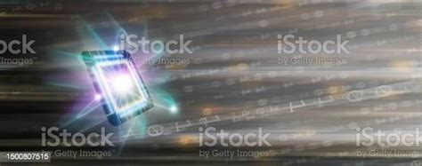 미래형 프로세서 컴퓨팅인 Quantum Cpu는 정확한 분자 시뮬레이션 수준과 모든 계산에서 가장 빠른 속도로 수행됩니다 양자 기술 개념입니다 0명에 대한 스톡 사진 및