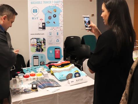 Sbdc Certificate Given To Bzt At La Guardia College