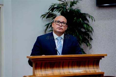 Parlamentario Edgard Vrolijk Mep Un Biaha Mas Avp A Demostra Di Ta Contra Pueblo Di Aruba