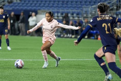 Christen Press Scores For Angel City In Her 100th Nwsl Match Los