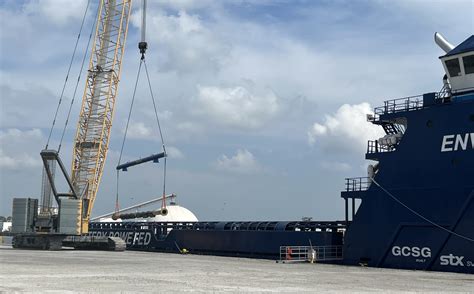 Unloading Drilling Riser Joints Core Industries