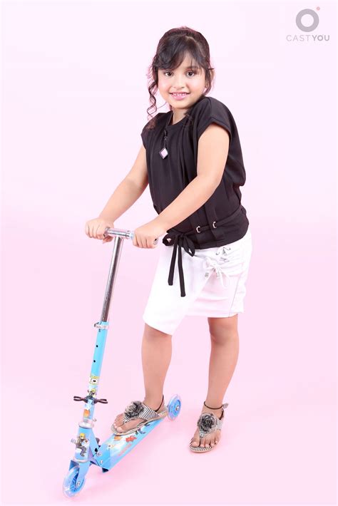 Divyanshi Chaudhary Castyou