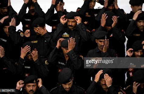 10 Pictures Of Nsg Commando Will Motivate You To Join Them