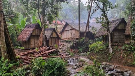 Ciri Khas Suku Baduy, Keunikan dalam Tradisi Sebagai Identitas Budaya - Bandung Daily