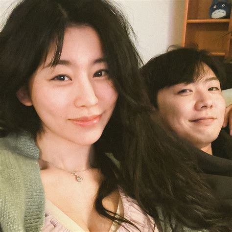 무속연구가무당노슬비 노주은 💚 남자친구 자랑을 해달라고 하셔서 저에게는 그냥 존재 자체가 자랑인것 같아요 서로 큰 트러블도 없고 이해관계도 비슷하구 둘다 집에만