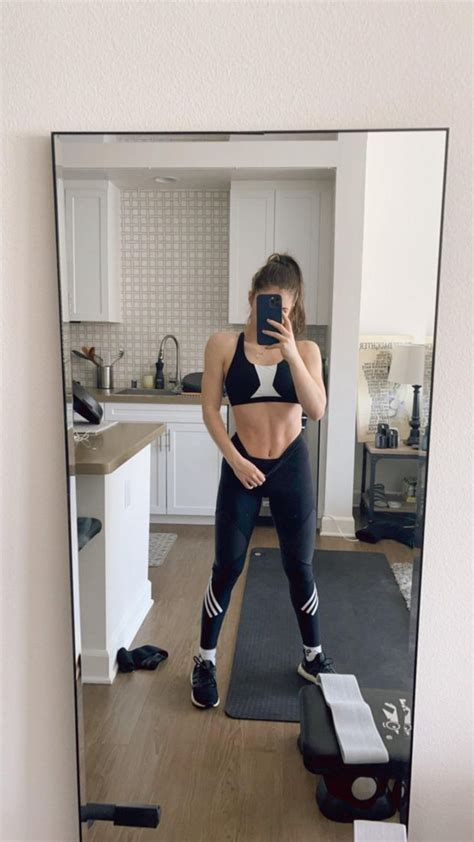 Chrissy Costanza Sportsbra And Leggings 69mikewazowski420