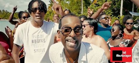 Unity 4 Zouk Le Clip Est One Line