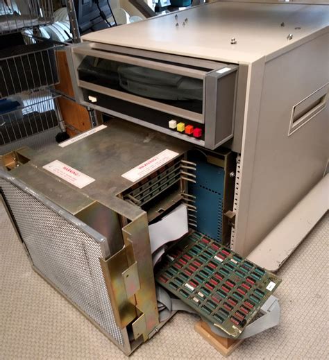 Fixing The Ethernet Board From A Vintage Xerox Alto