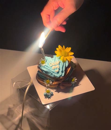 마치모어 수원생화케이크 설날선물 수원케이크 생화케이크 용인케이크 동탄케이크 광교케이크 Marchmore • Instagram Photos And Videos