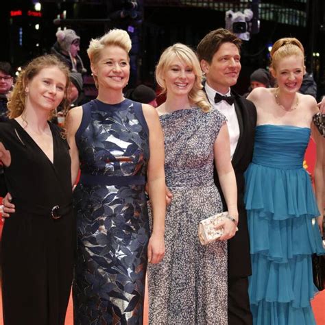 Thomas Vinterberg Mistede Sin Datter I En Tragisk Ulykke Nu Hylder Han