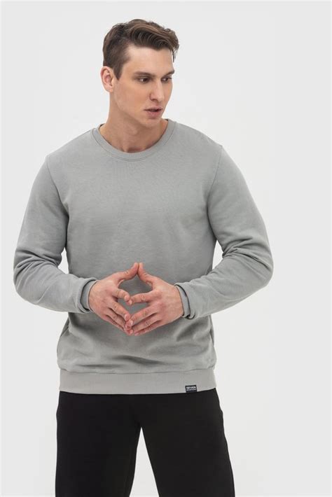 Модні толстовки кофти для хлопців Сучасна чоловіча мода не менш різноманітна та цікава ніж