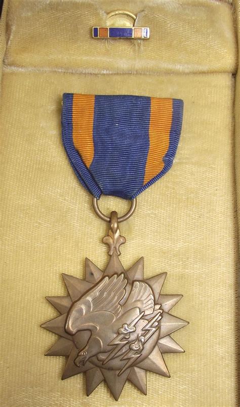 Crow Valley Militaria Ww2 Cased Us Army Air Force Air Medal
