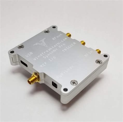 SynthNV PRO Radio Signal Generator Plus RF Detector