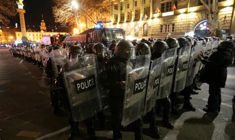 Гүржид Гадаадын агентууд ын тухай хуулийн төслийг эсэргүүцсэн жагсаал үргэлжиллээ