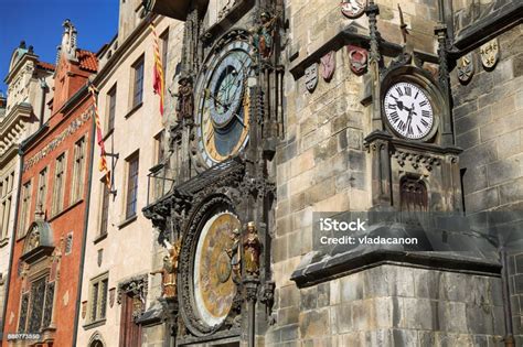 프라하의 오래 된 시청 및 천문학적인 시계 Orloj 올드 타운 광장 프라하 체코 공화국에서 건축에 대한 스톡 사진 및 기타 이미지 Istock