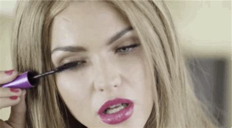 Ruby Rose Icon Tag Primogif