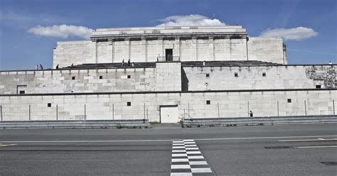 Cómo Se Reciclan Y Envejecen Los Edificios Nazis De Núremberg La