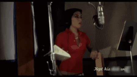 Amy Film Tag Primogif