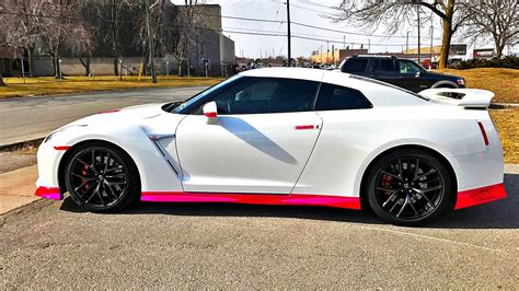 Nissan Gtr R35 Rosa