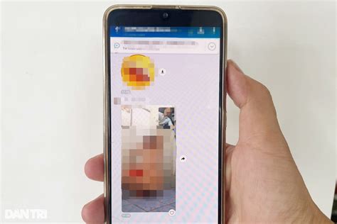 tml hiệu trưởng bị kỷ luật vì lỡ gửi ảnh chat sex vào nhóm zalo của trường
