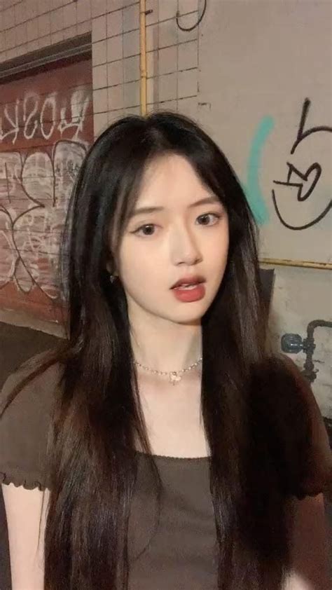 Video Pin Di Daun Orang Cantik Gadis Cantik Gadis Ulzzang