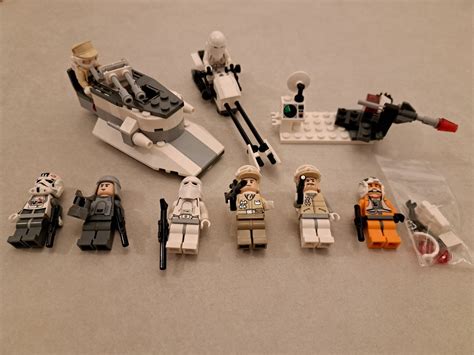 Prodajem Lego 8083 Rebel Trooper Battle Pack I 8084 Snowtrooper Battle