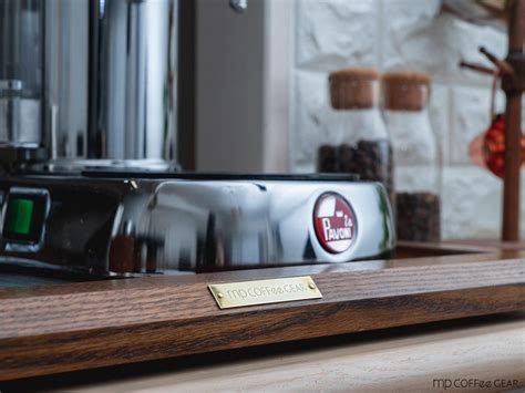 エスプレッソマシンボード（レベルアジャスター付き） Coffee Machine Board Level Adjuster