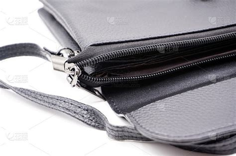 女士黑色皮制小手提包