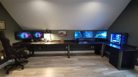 Dunno If Multi Monitor Setups Count As UW But I Just Finished My Dream Setup R