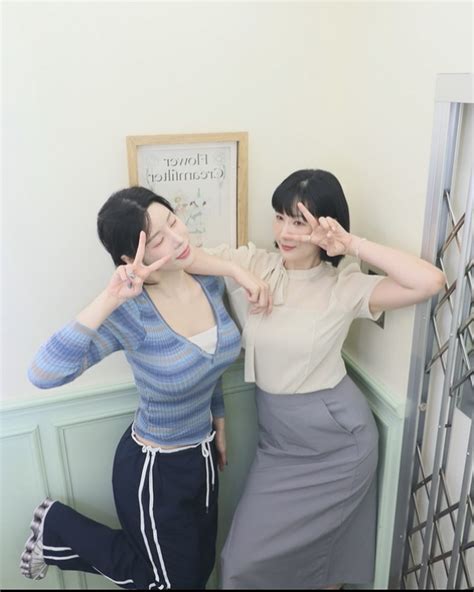 오늘on • 일상뷰티 • 크리에이터 ️ 퇴근 그렇다 매일 퇴근 후에 노는게 젤 재밌다 💙 알릅 ㅌㄹㄴ 🩵 Instagram