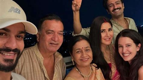 In Pics Katrina Kaifs Heartwarming Bond With Vicky Kaushals Mom At