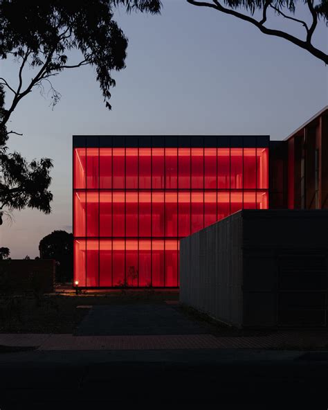 Как обслуживает дома ГК Капитал Инвест а также методы забирания домов Как обслуживает