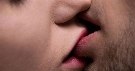 Tipos De Beijo Que Ele N O Vai Esquecer Falando De Sexo