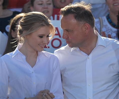 Kinga Duda Dostała Awans W Pracy Czy Zarabia Więcej Niż Prezydent Super Biznes