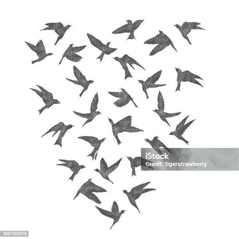 흰색 바탕에 새를 비행 하는 도시의 실루엣입니다 영감 몸 플래시 문신 잉크입니다 손으로 만든 질감된 점각 회색 새 비행 제비의 집합입니다 벡터입니다 새의 브이 형태로 날기에