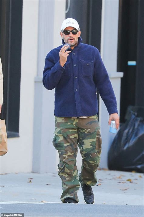 Emily Ratajkowski Is Seen For The First Time After That Steamy Make Out Session With Dj Orazio