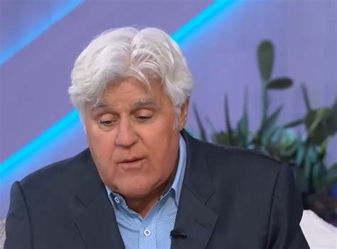 Џеј Лено го покажа „новото лице“ по изгорениците од трет степен